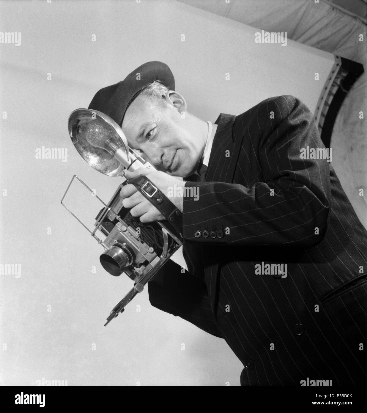 1950s cameras hi-res stock photography and images - Alamy