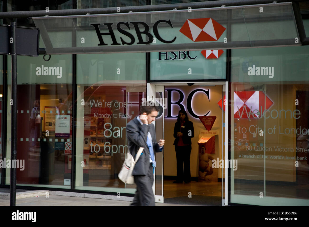 Hsbc mobile hi-res stock photography and images - Alamy