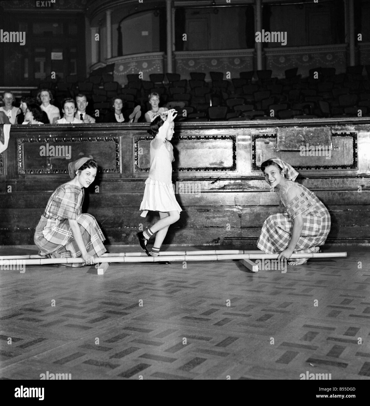 Tinkling hi-res stock photography and images - Alamy