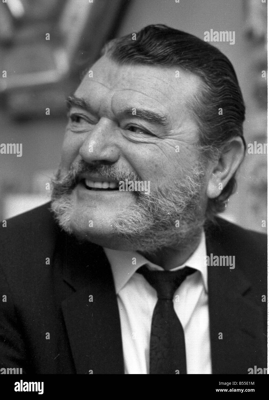 Jack hawkins actor hi-res stock photography and images - Alamy