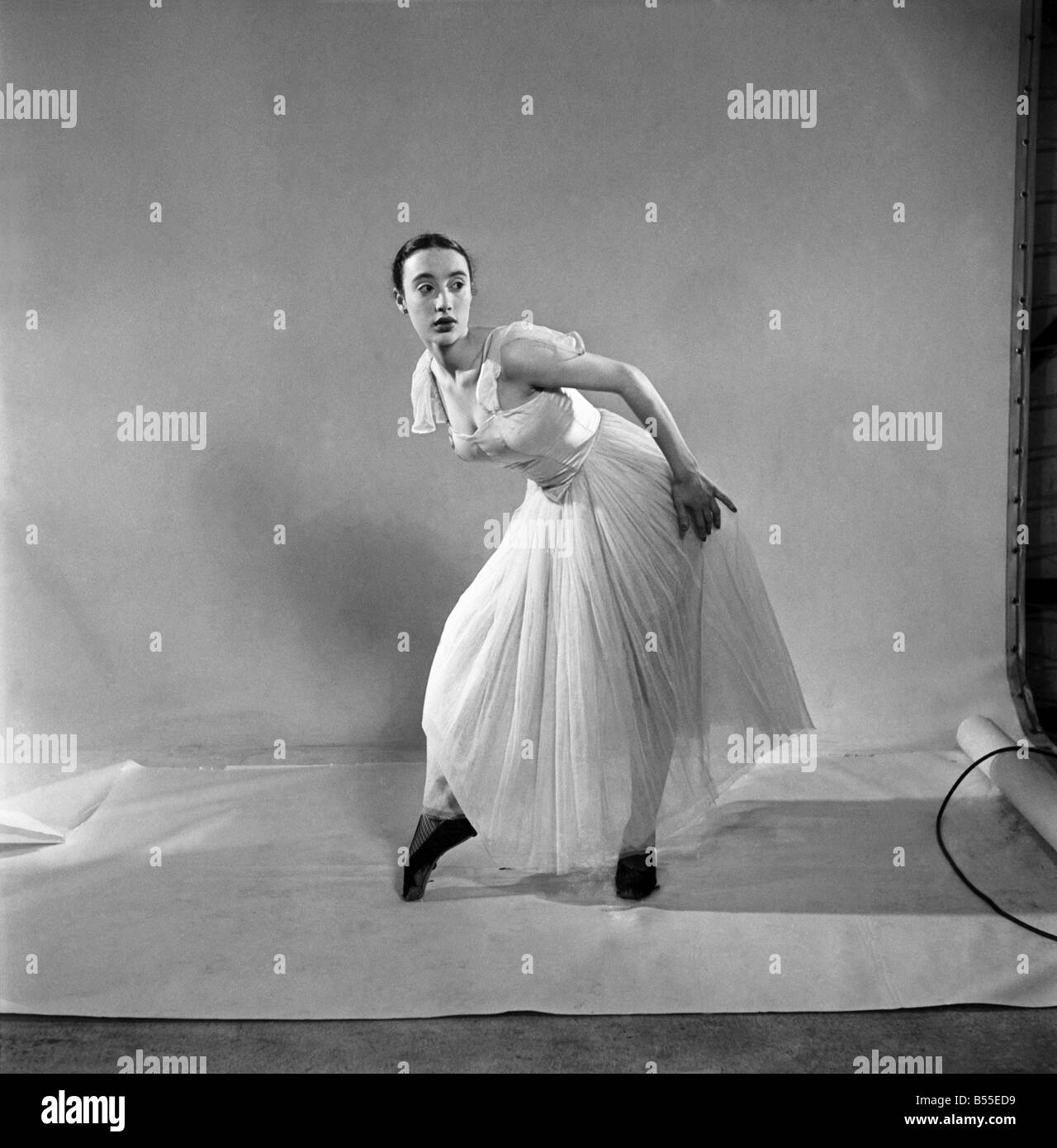 Ballet dancer Iris Pola Kora. December 1953 D7303-002 Stock Photo - Alamy