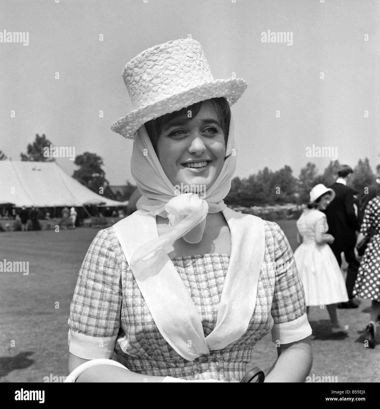 Eton Celebrations. 19 year old Georgina Scott from Chelsea wearing tall ...