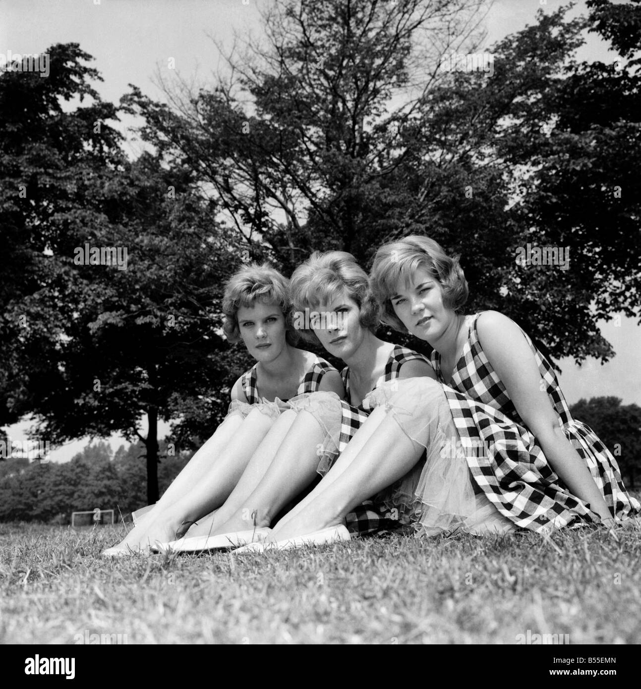 England Sisters celebrate their chart success: The Sisters from left ...