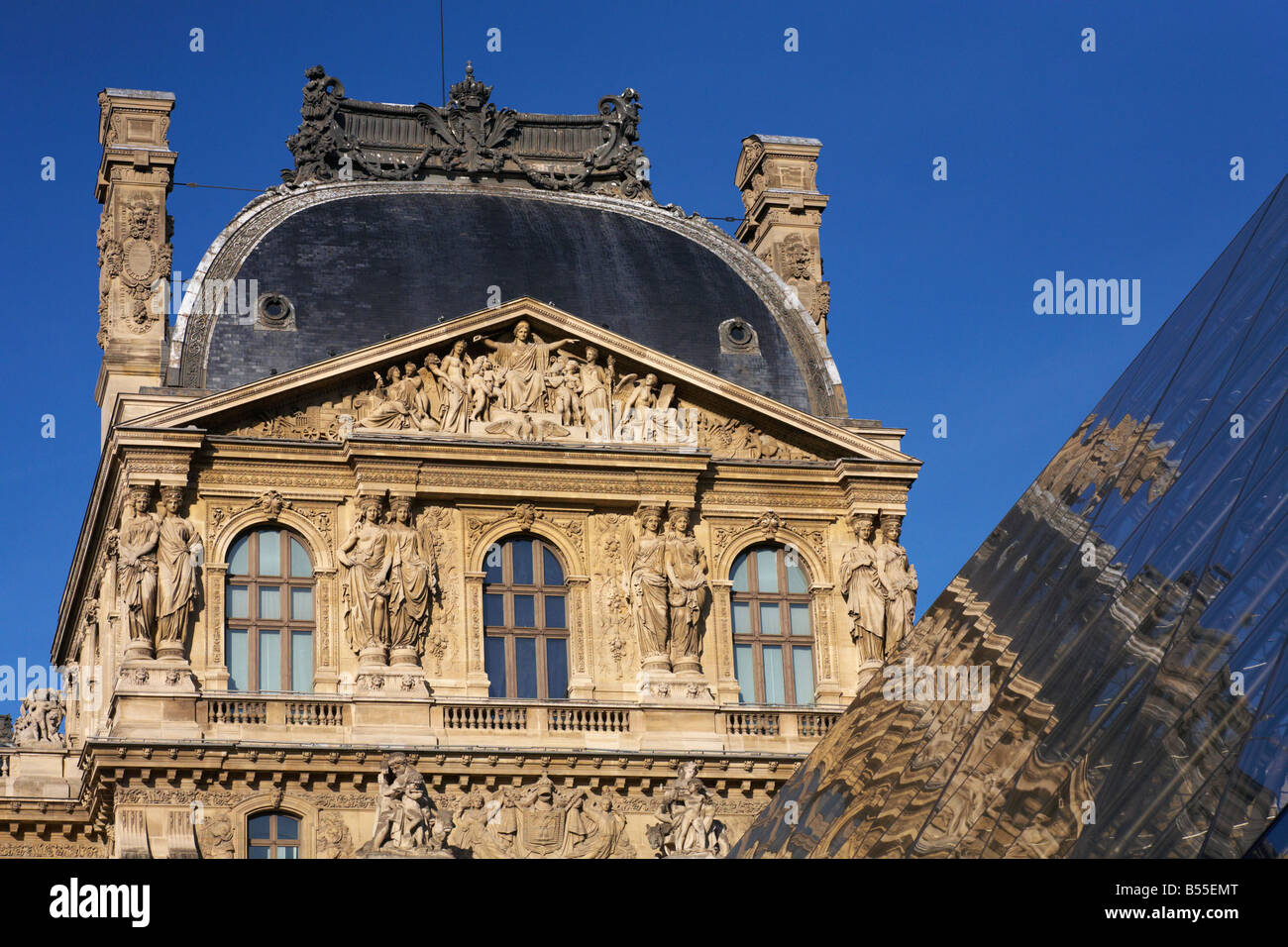 Louvre palace paris hi-res stock photography and images - Alamy