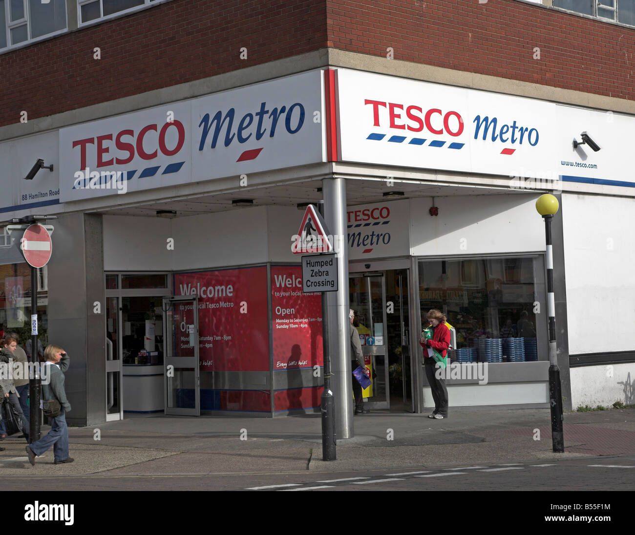 Tesco metro felixstowe uk hi-res stock photography and images - Alamy