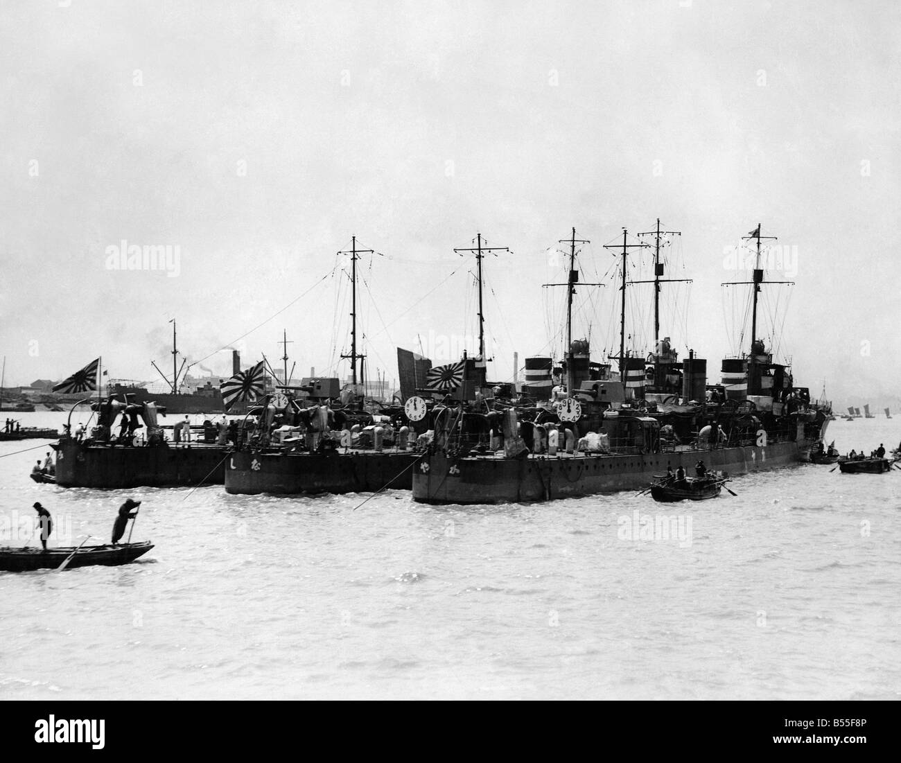 Pictures from Shanghai. Japanese destroyers off Shanghai. Only a few of ...