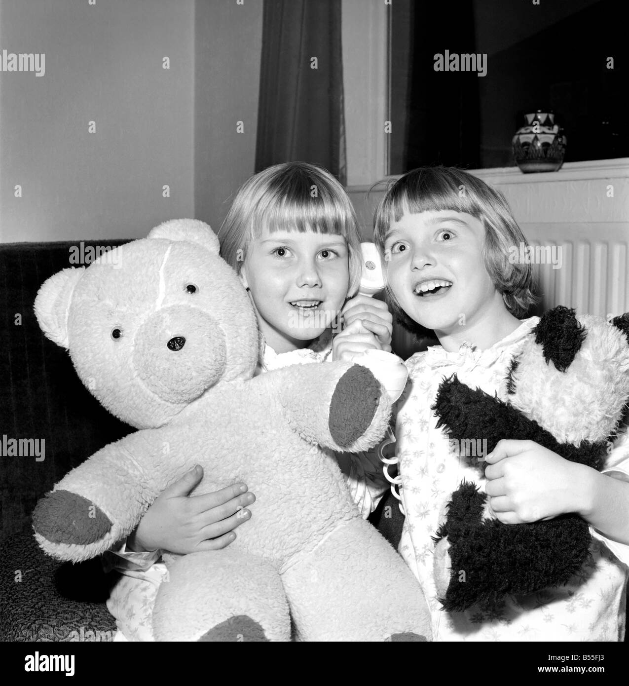 Girls left to right: Ailsa -6 and Alison -8 Mackey of "Romily ...