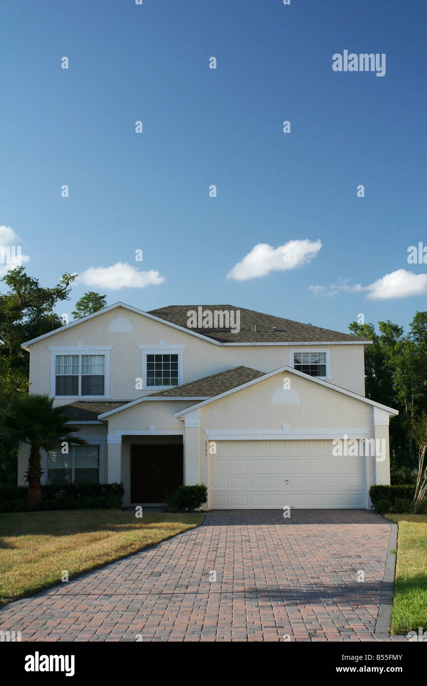 A typical USA middle class home exterior shot Stock Photo - Alamy