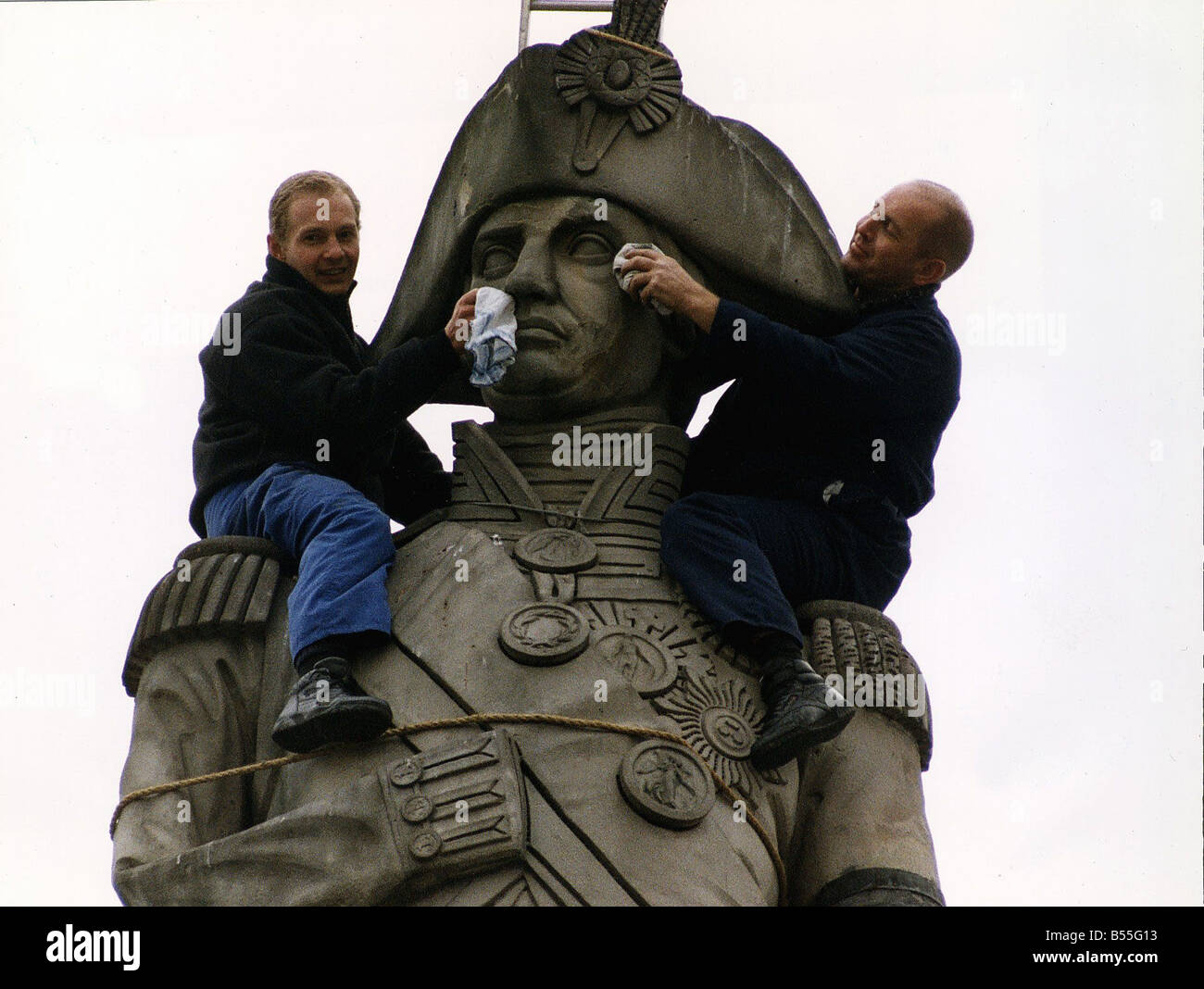 Trafalgar square cleaning hi-res stock photography and images - Alamy