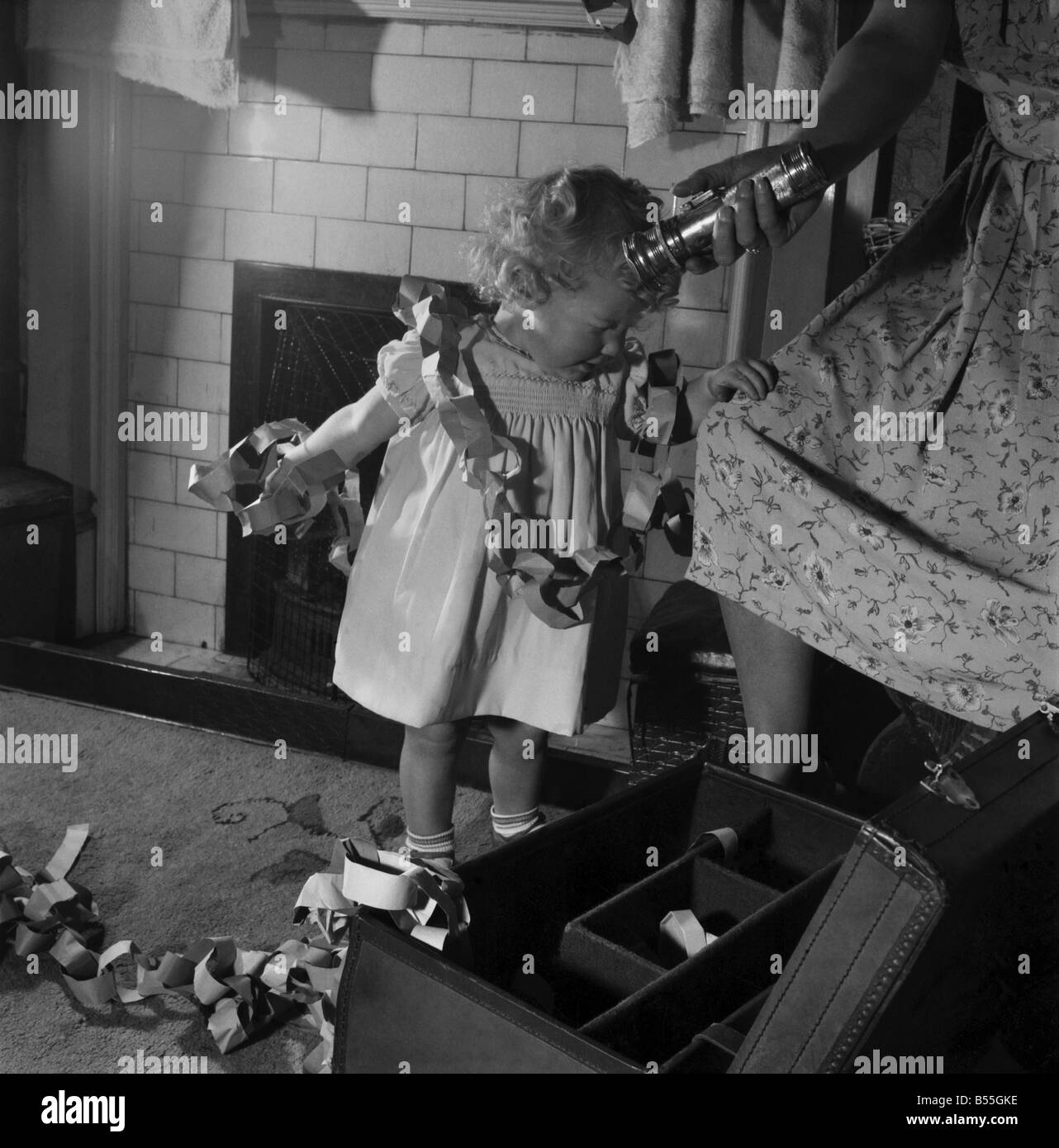 1950s toddlers hi-res stock photography and images - Alamy