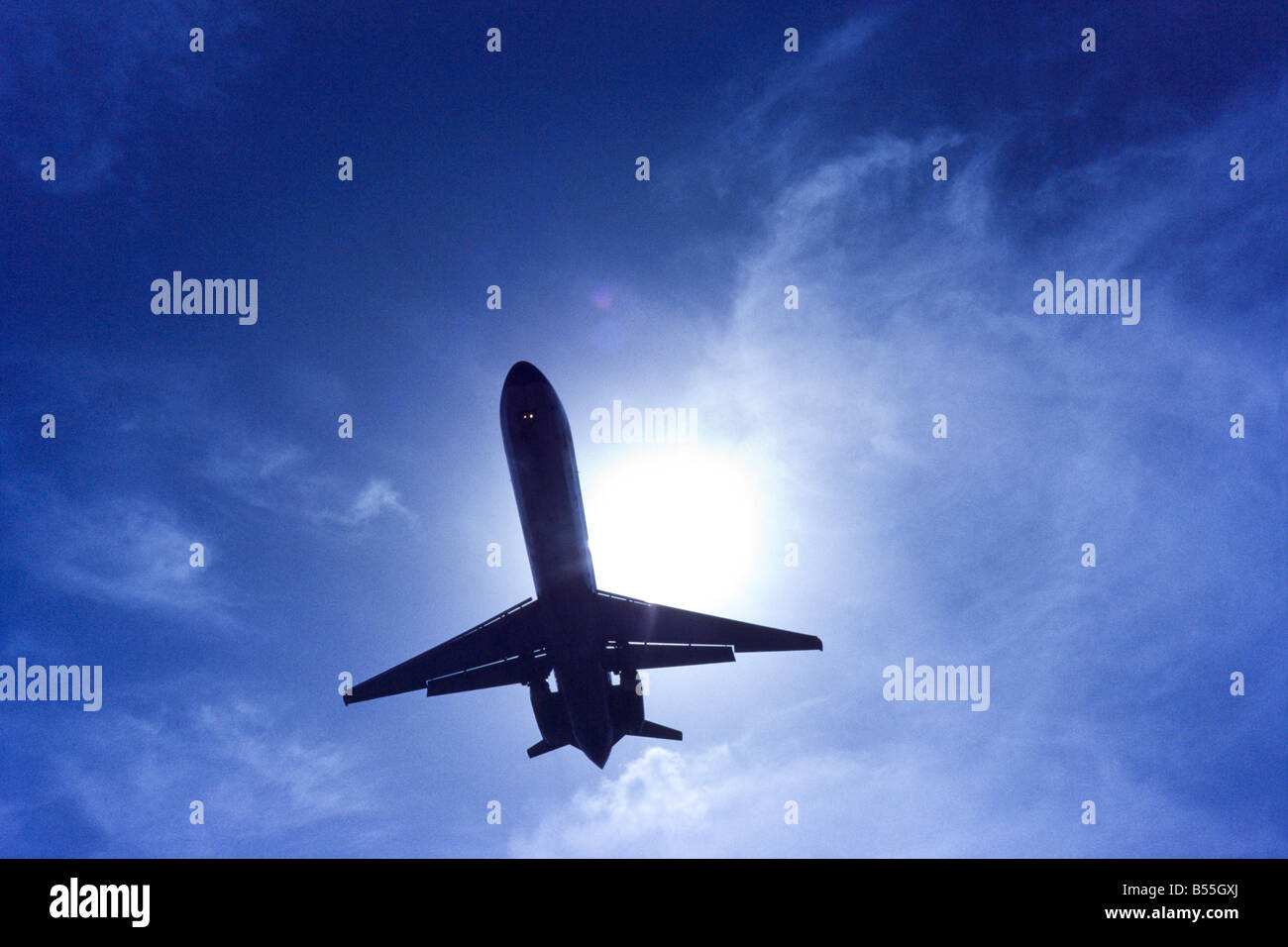 Commercial Aviation, Aircraft in flight Stock Photo - Alamy