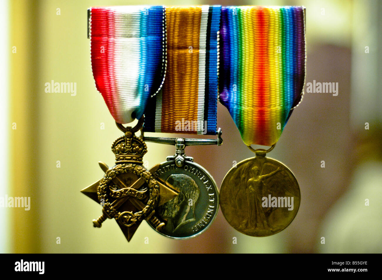 War medals hi-res stock photography and images - Alamy