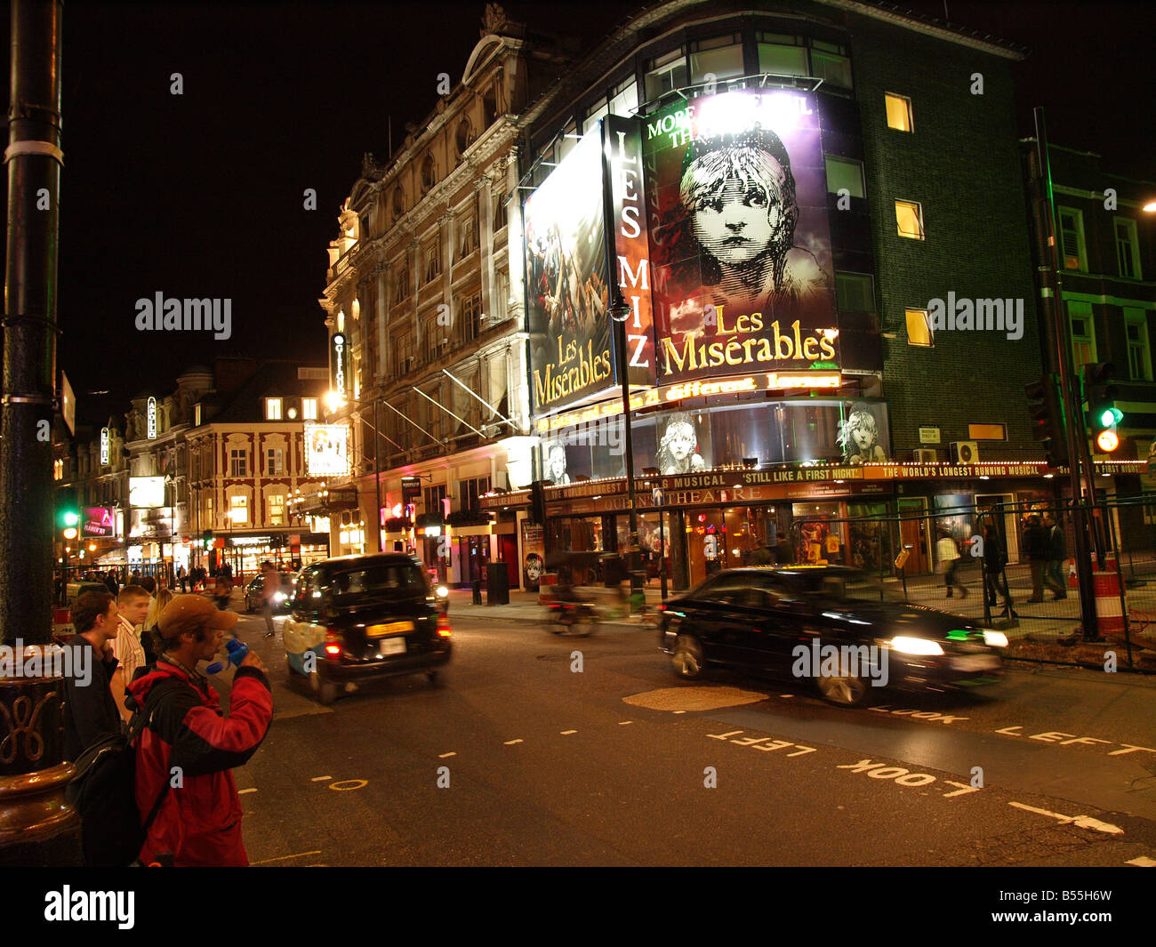 Les miserables london theatre hi-res stock photography and images - Alamy
