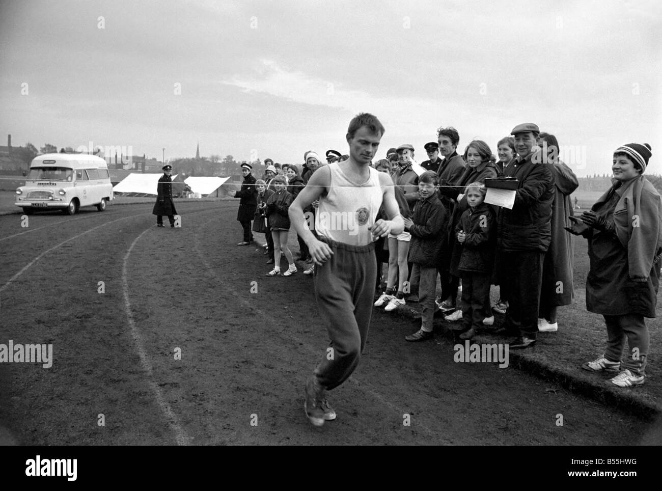 Runner Ken Shaw (29) of Peckham, London , competing in save the ...
