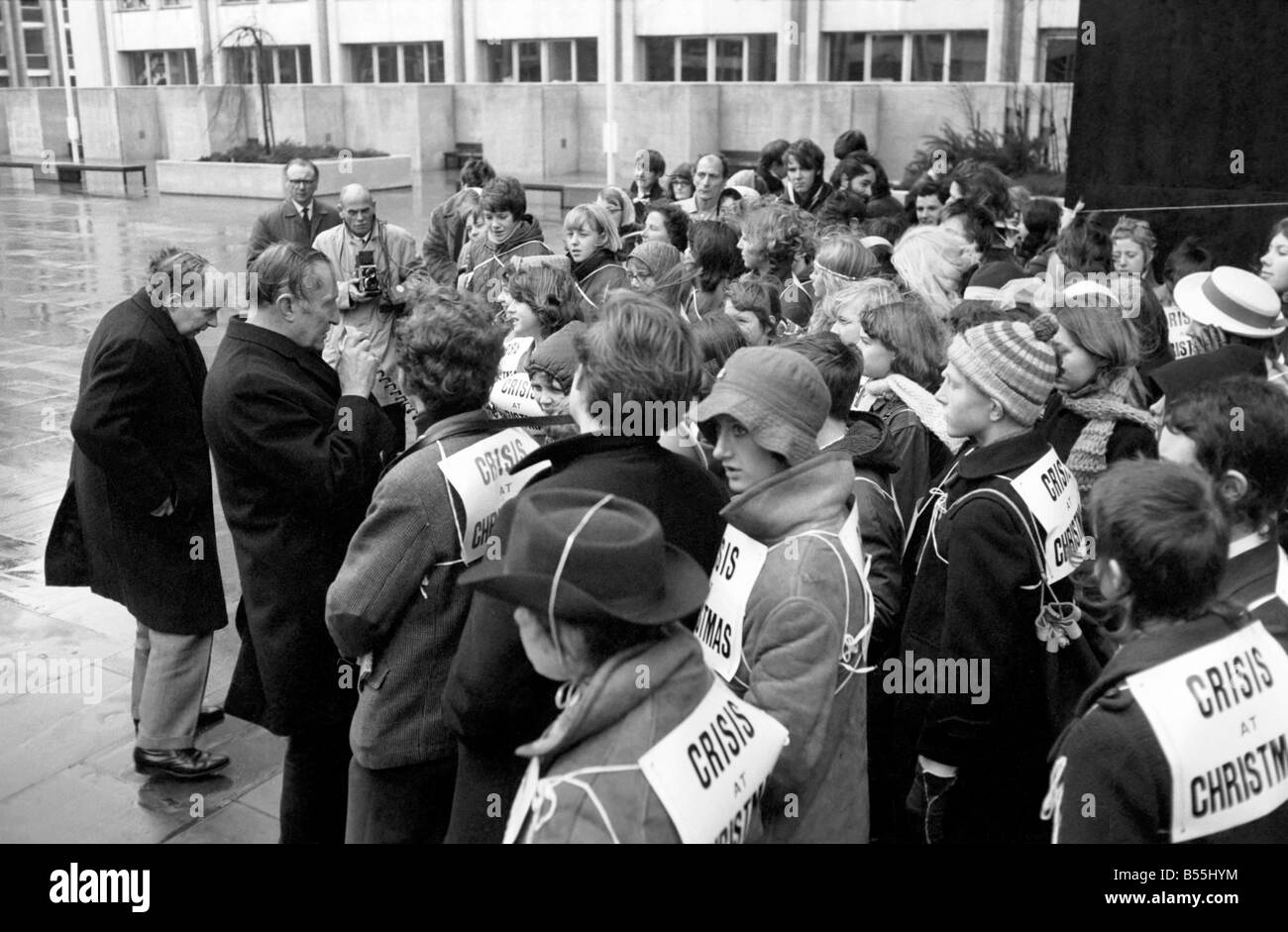 Square bashing hi-res stock photography and images - Alamy