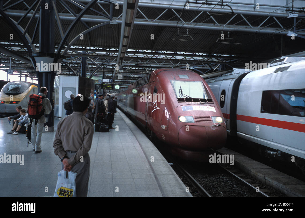 Thalys train hi-res stock photography and images - Alamy