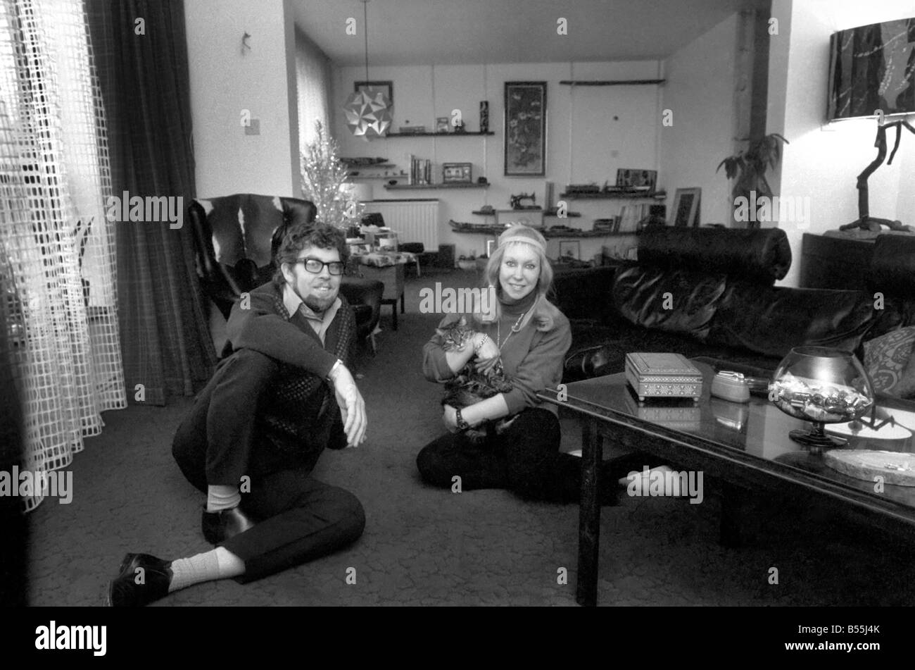 Singer Rolf Harris who lives in Sydenham, Kent, has bought the house ...