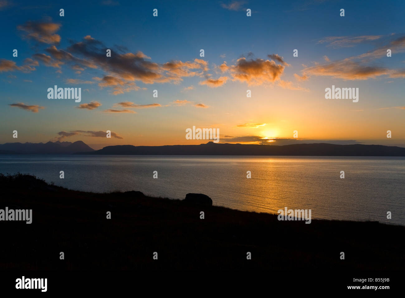 Applecross view to skye hi-res stock photography and images - Alamy