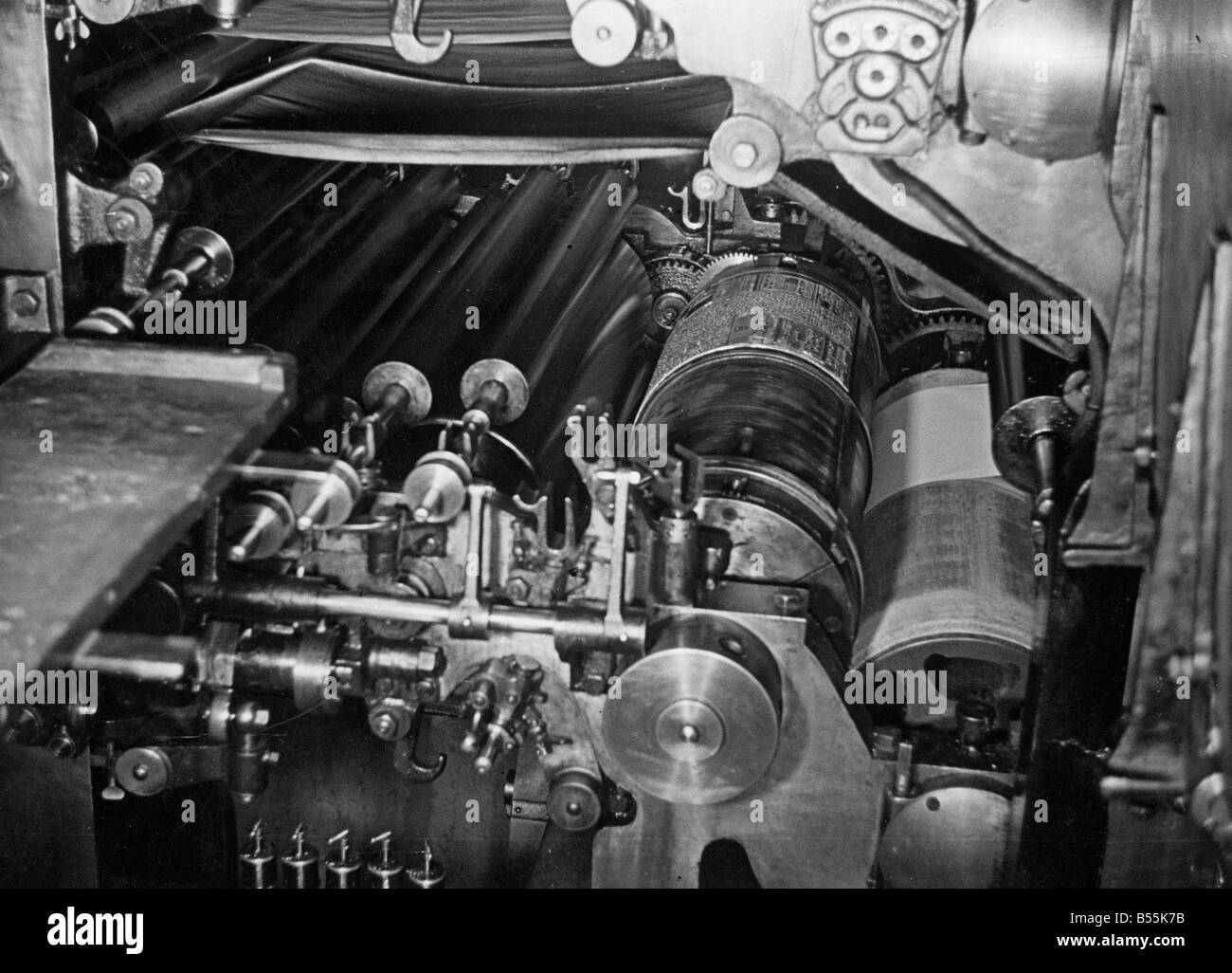 Printing press 1950s hi-res stock photography and images - Alamy