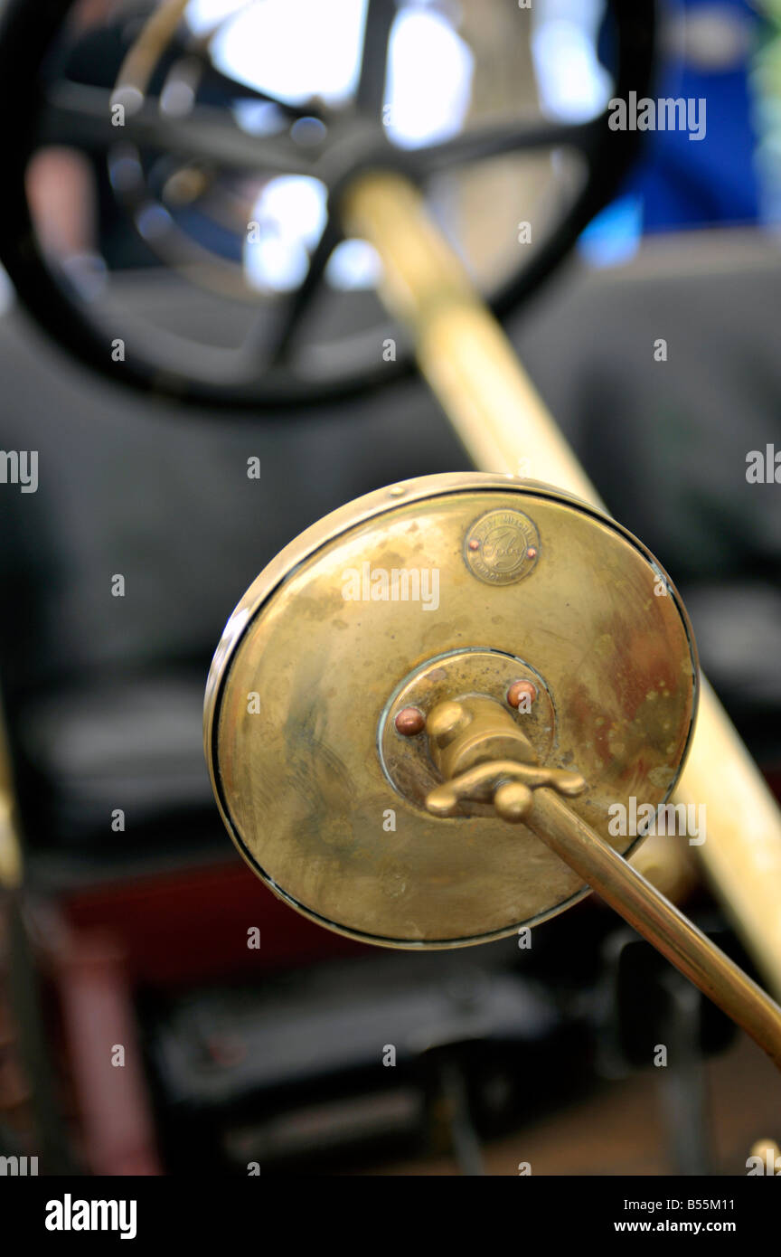 Racing car rear view hi-res stock photography and images - Alamy