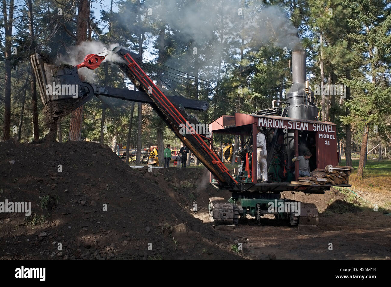 "Marion Steam Shovel" demonstration steam engine show in Westwold ...
