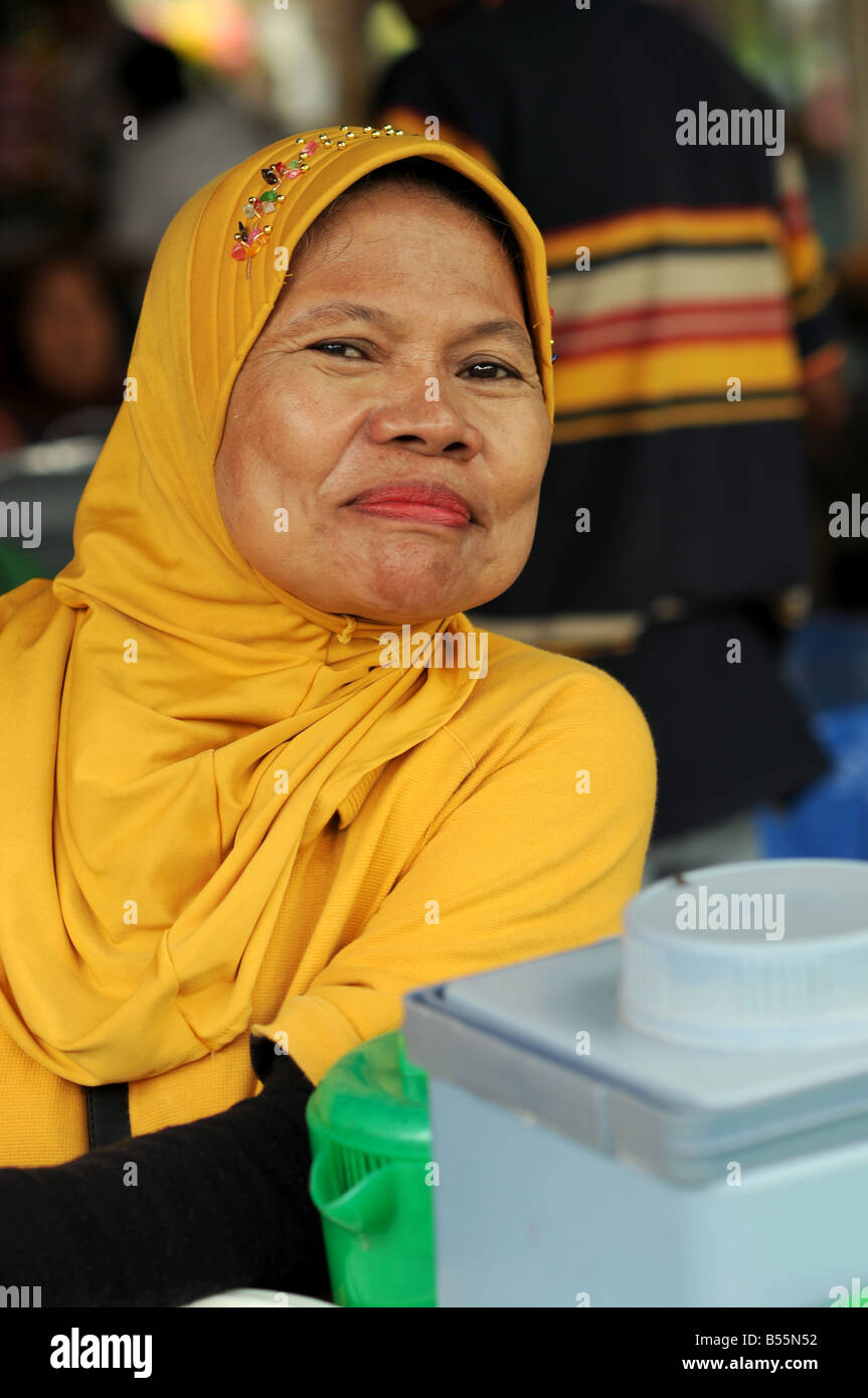 hawker kitchen padang sumatra indonesia Stock Photo - Alamy