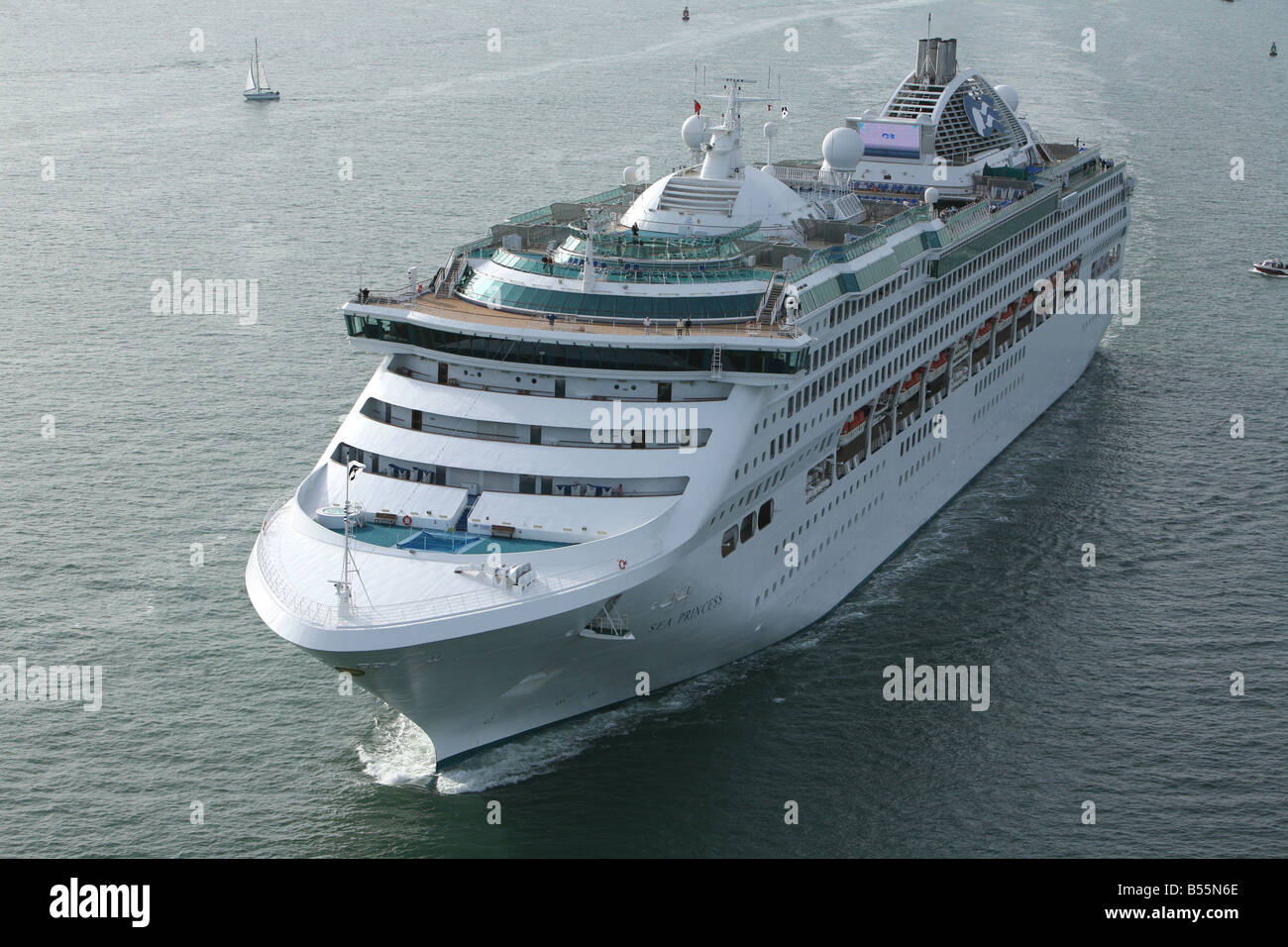 Caribbean princess ship hi-res stock photography and images - Alamy