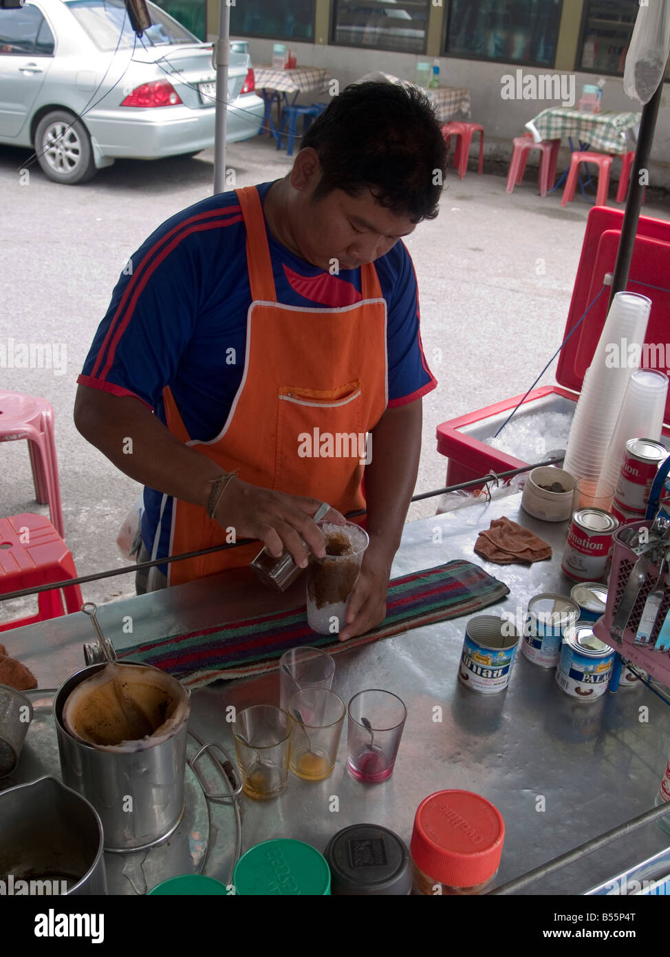 coffee seller on the streets of Bangkok Thailand Stock Photo - Alamy
