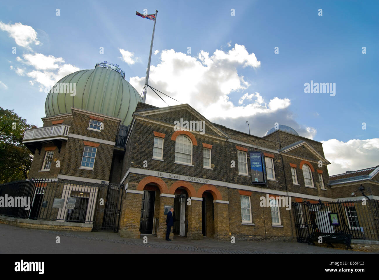 Prime meridian line royal observatory hi-res stock photography and ...