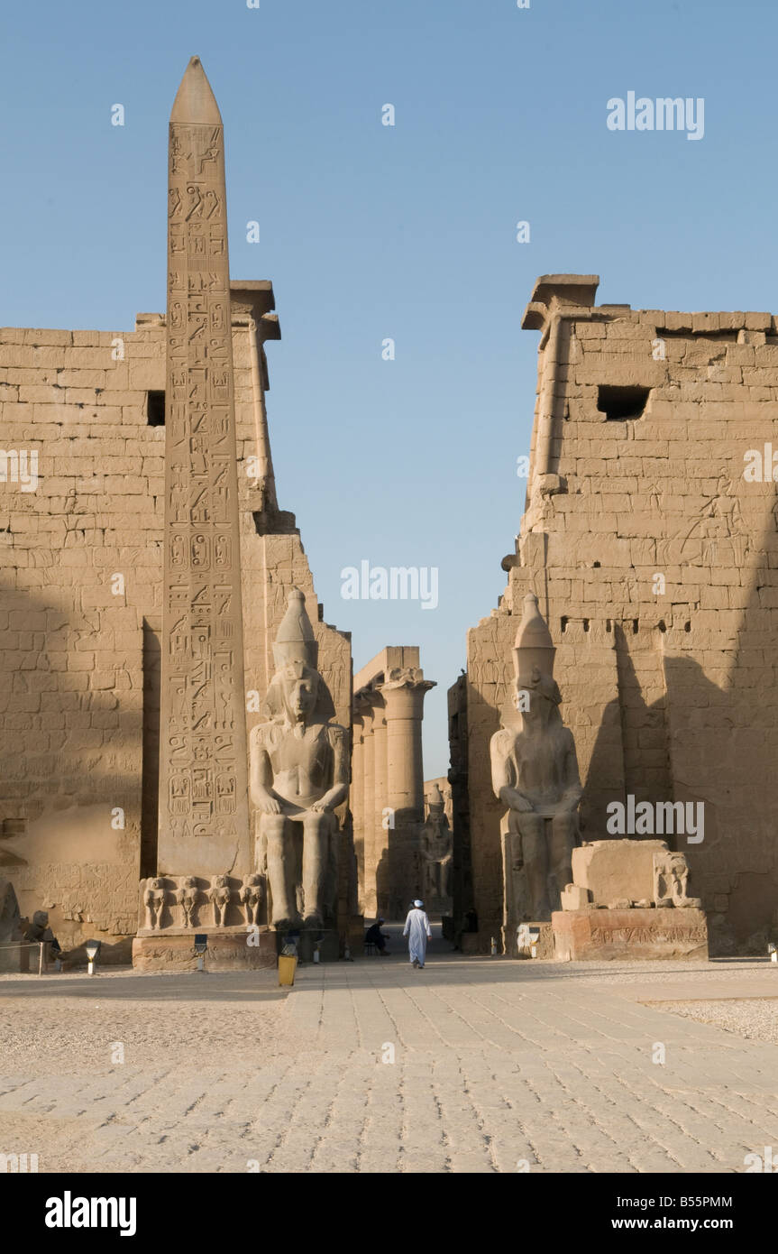 The red granite obelisk at the first pylon in Luxor Temple of Thebes ...