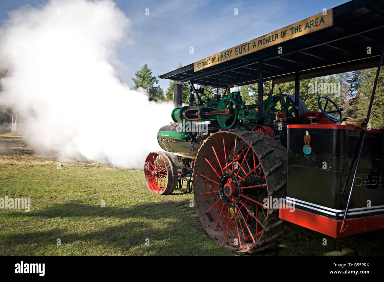 Steam engine demonstration during Steam Engine Show at Westwold ...