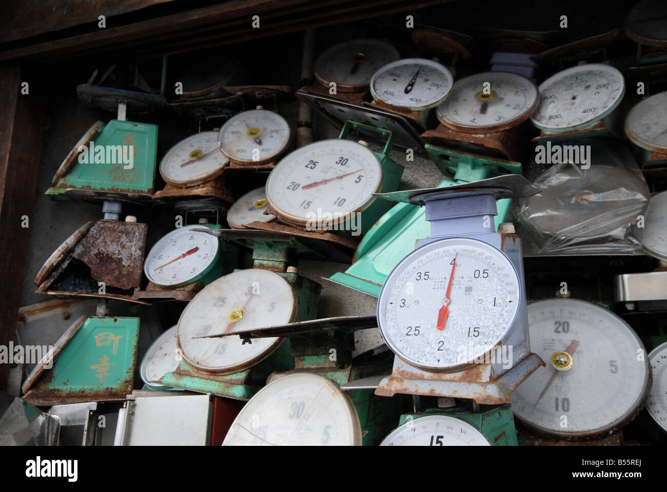 Japanese scales Tokyo Japan Tsukiji Market Stock Photo - Alamy