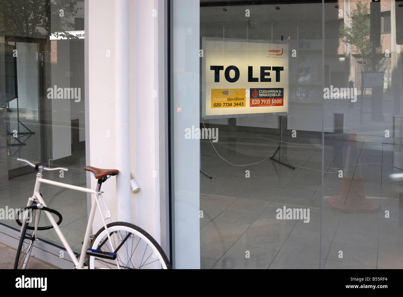 Retail recession hi-res stock photography and images - Alamy