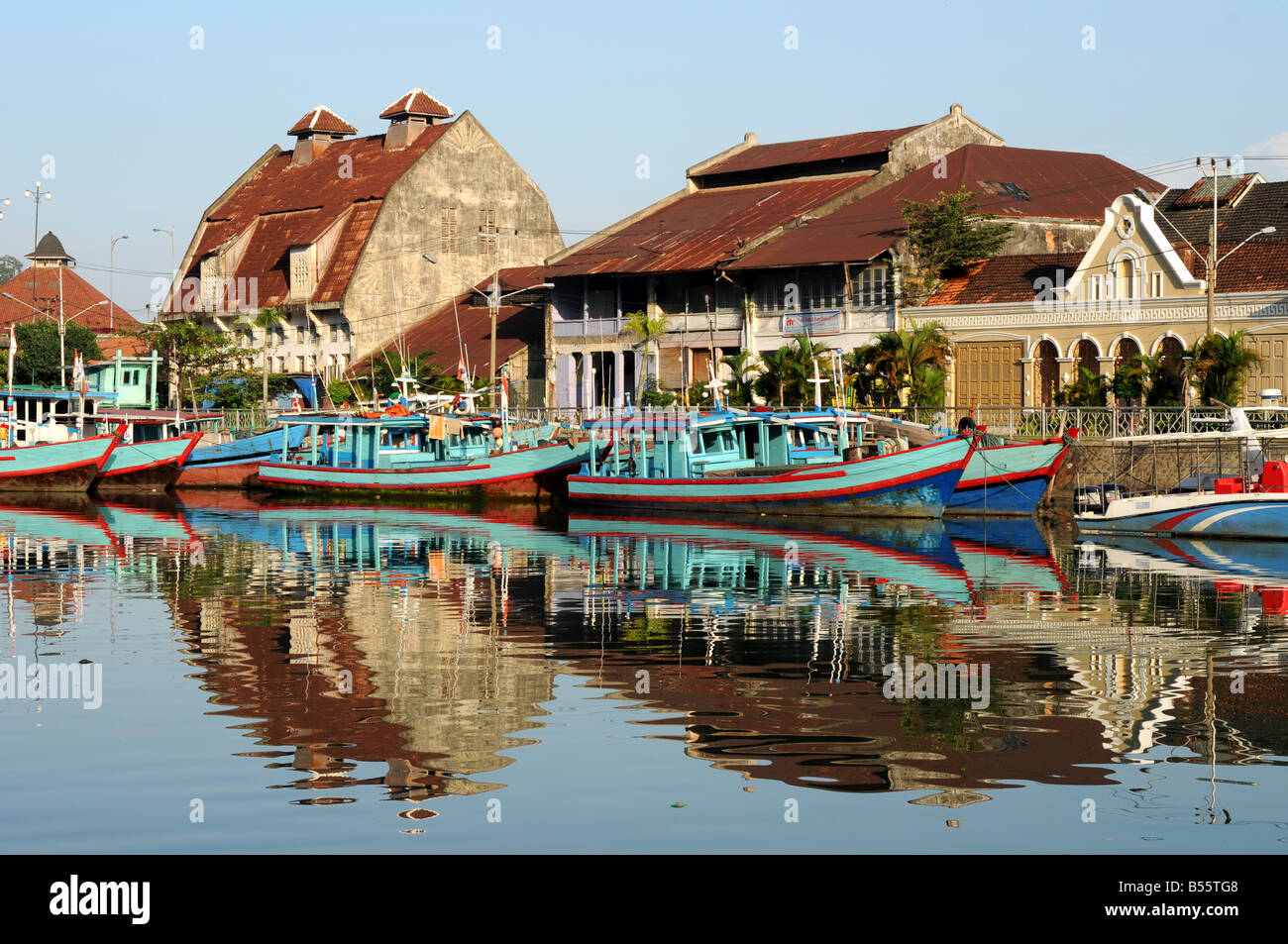 batang arau river padang sumatra indonesia Stock Photo - Alamy