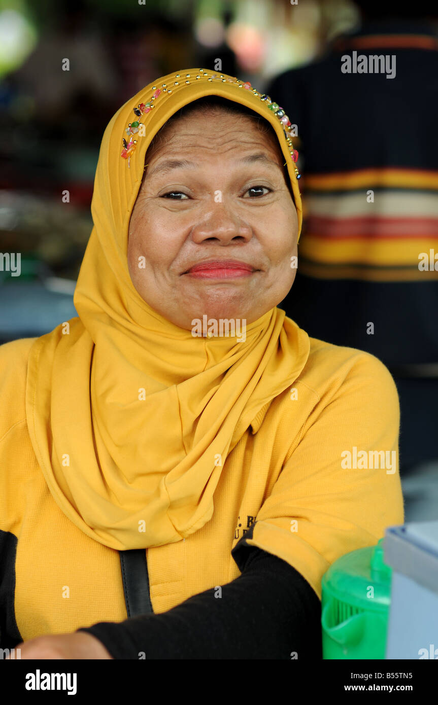 hawker kitchen padang sumatra indonesia Stock Photo - Alamy