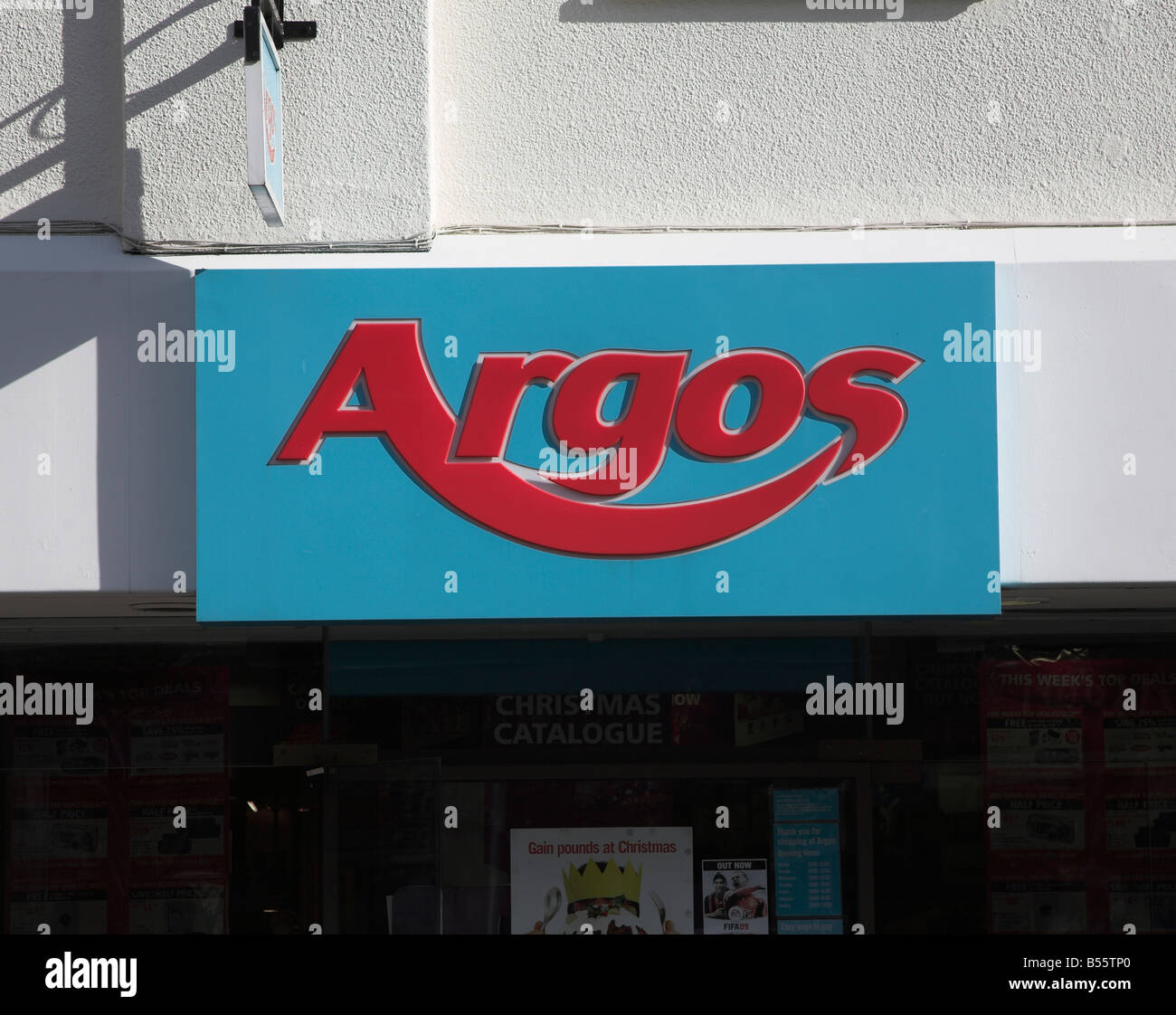 Argos sign uk hi-res stock photography and images - Alamy