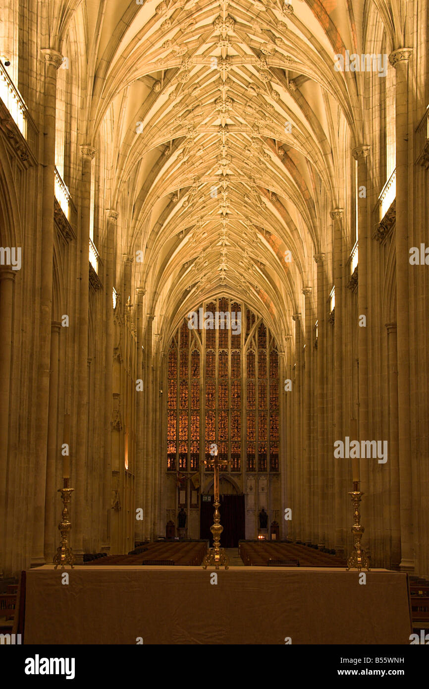 Nave winchester cathedral hi-res stock photography and images - Alamy