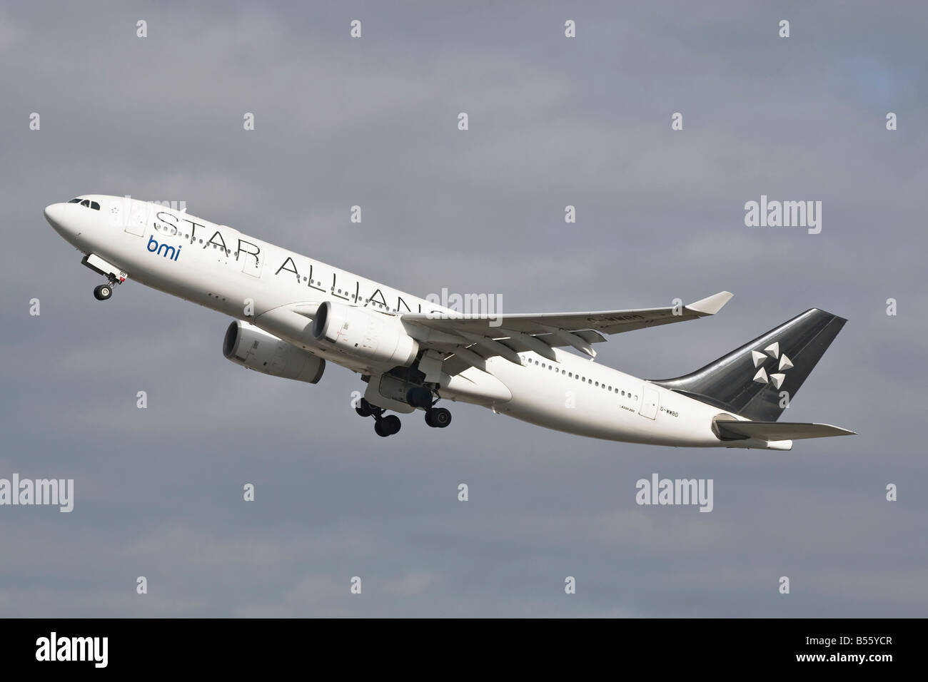 A330 airbus cockpit hi-res stock photography and images - Alamy