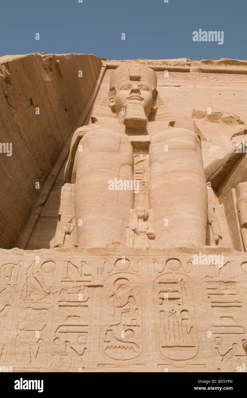 The colossal statue of Pharaoh decorating entrance to the Sun Temple Of ...