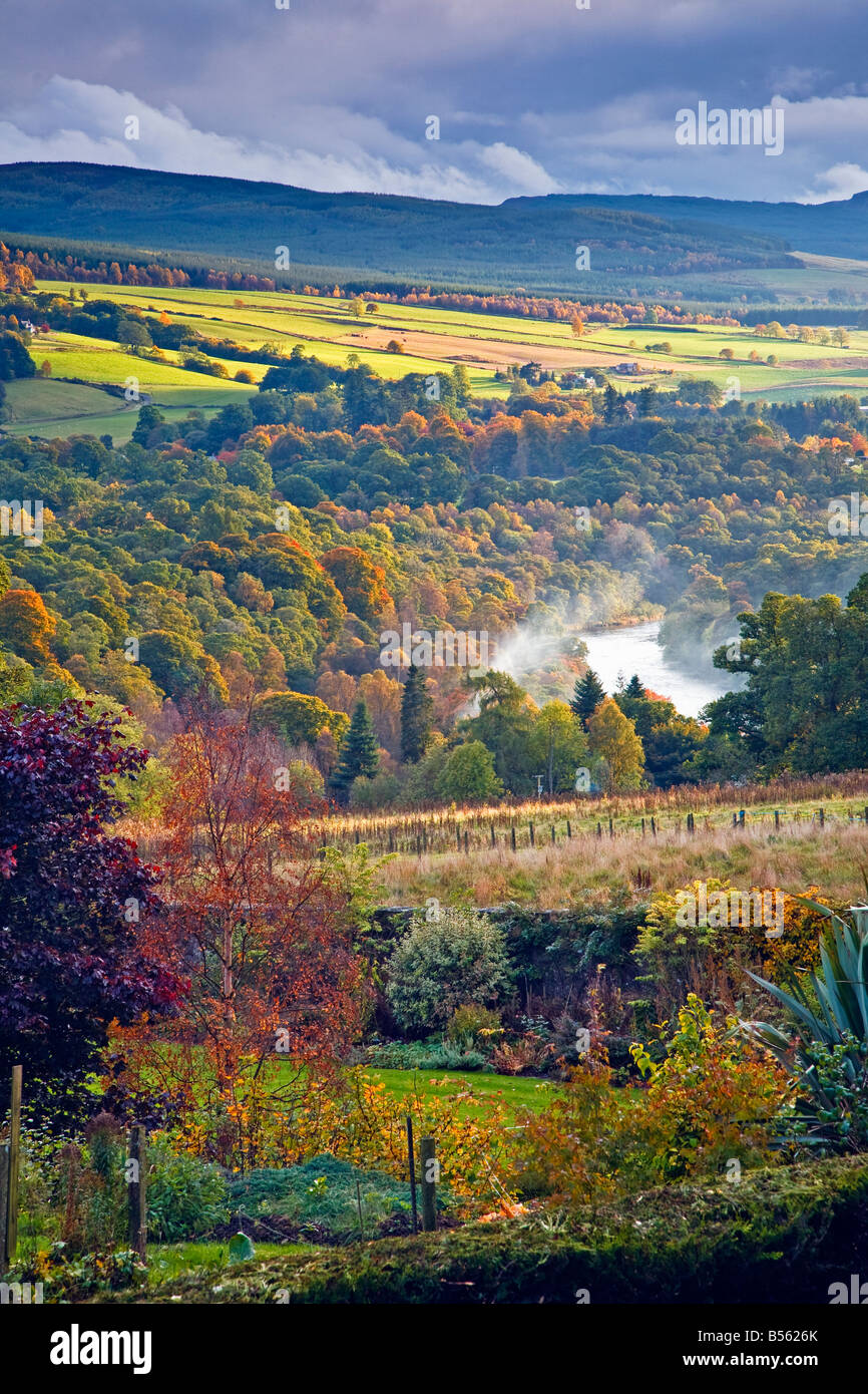Strathtay hi-res stock photography and images - Alamy