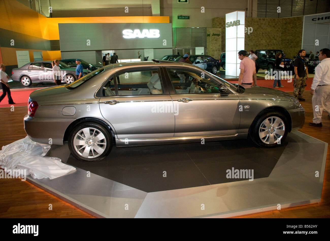 Morris garage hi-res stock photography and images - Alamy