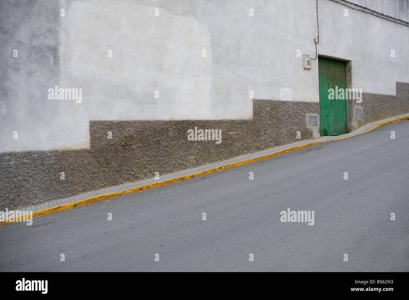 Spanish road markings hi-res stock photography and images - Alamy