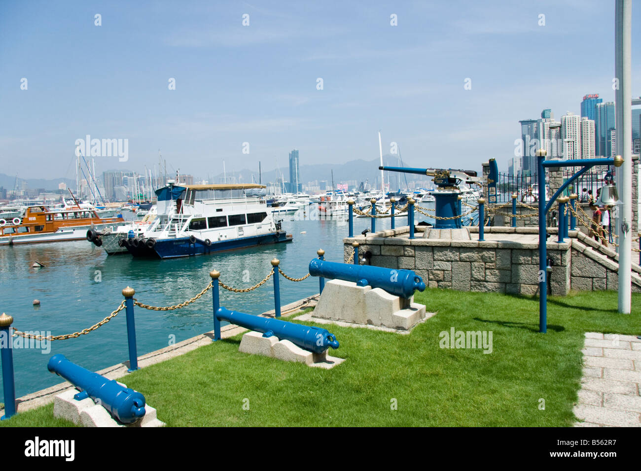 Noon Day Gun High Resolution Stock Photography and Images - Alamy