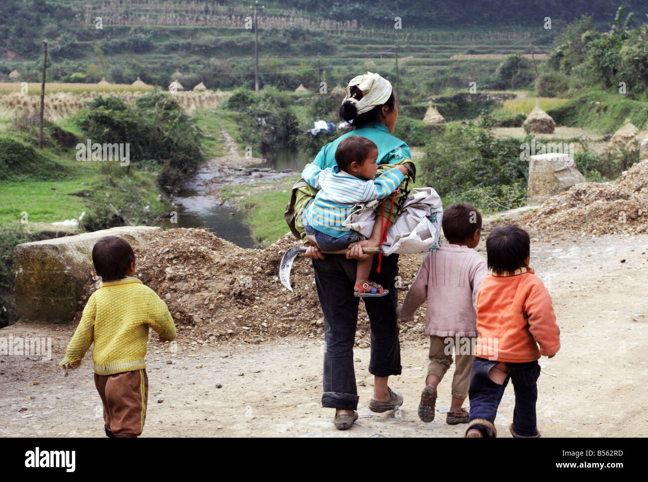 Children running in rice field hi-res stock photography and images - Alamy
