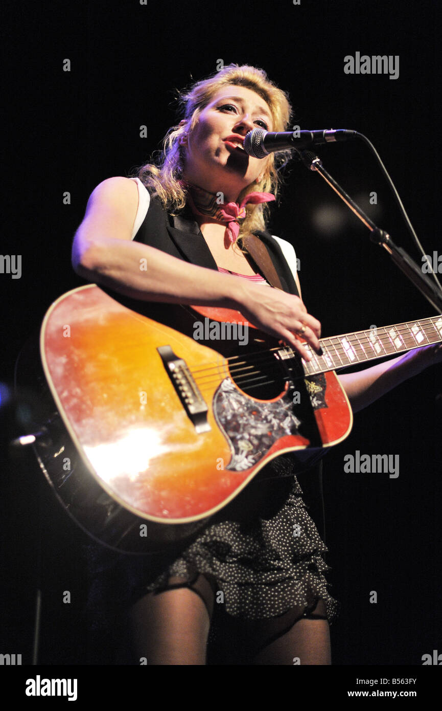 Martha wainwright singer hi-res stock photography and images - Alamy