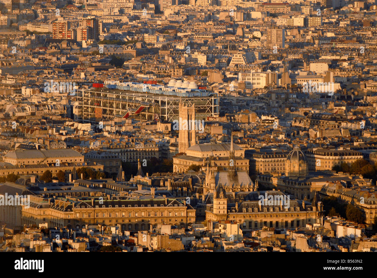 Centre pompidou aerial view hi-res stock photography and images - Alamy