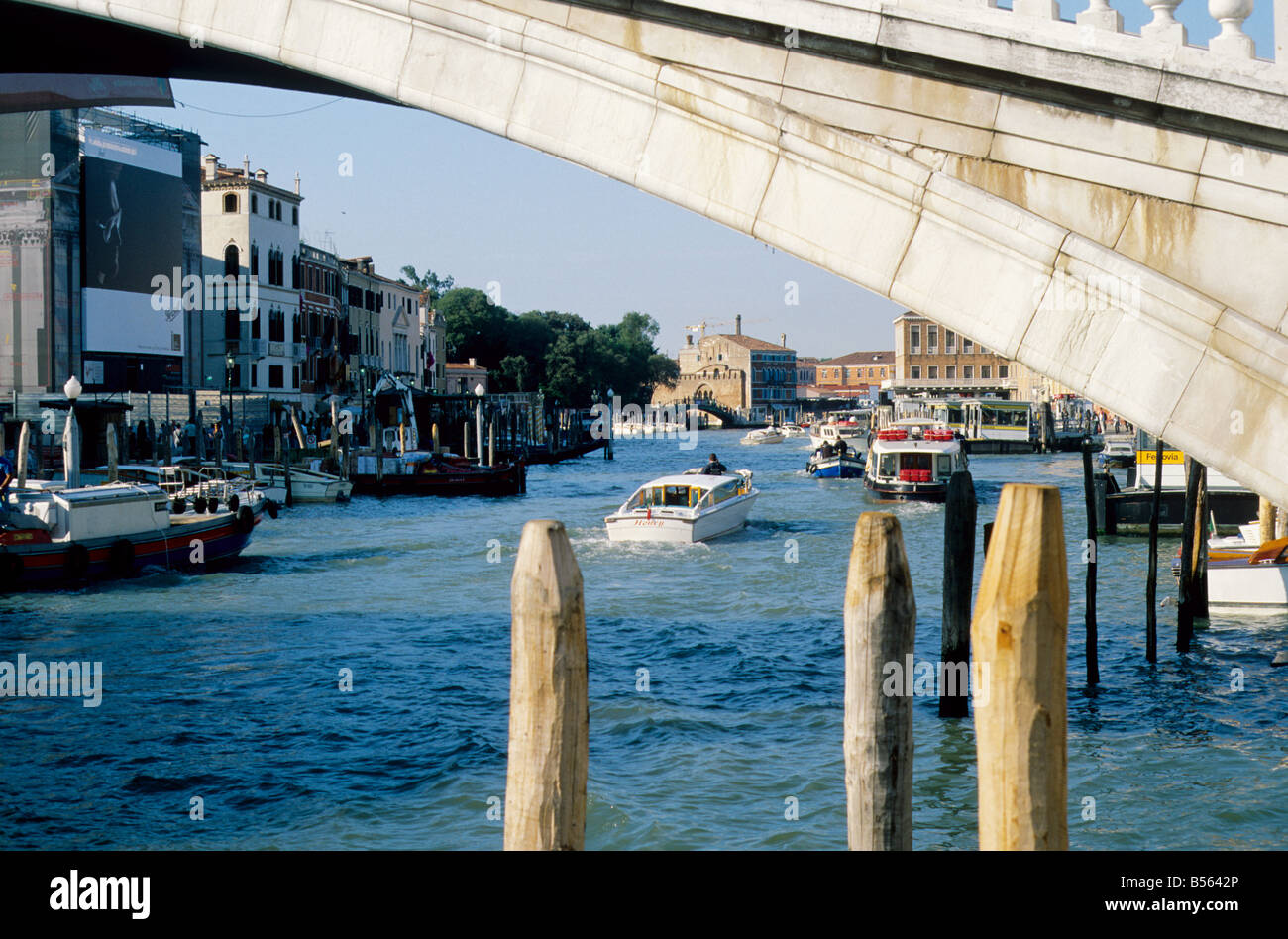 Bridge ponte de scalzi hi-res stock photography and images - Alamy
