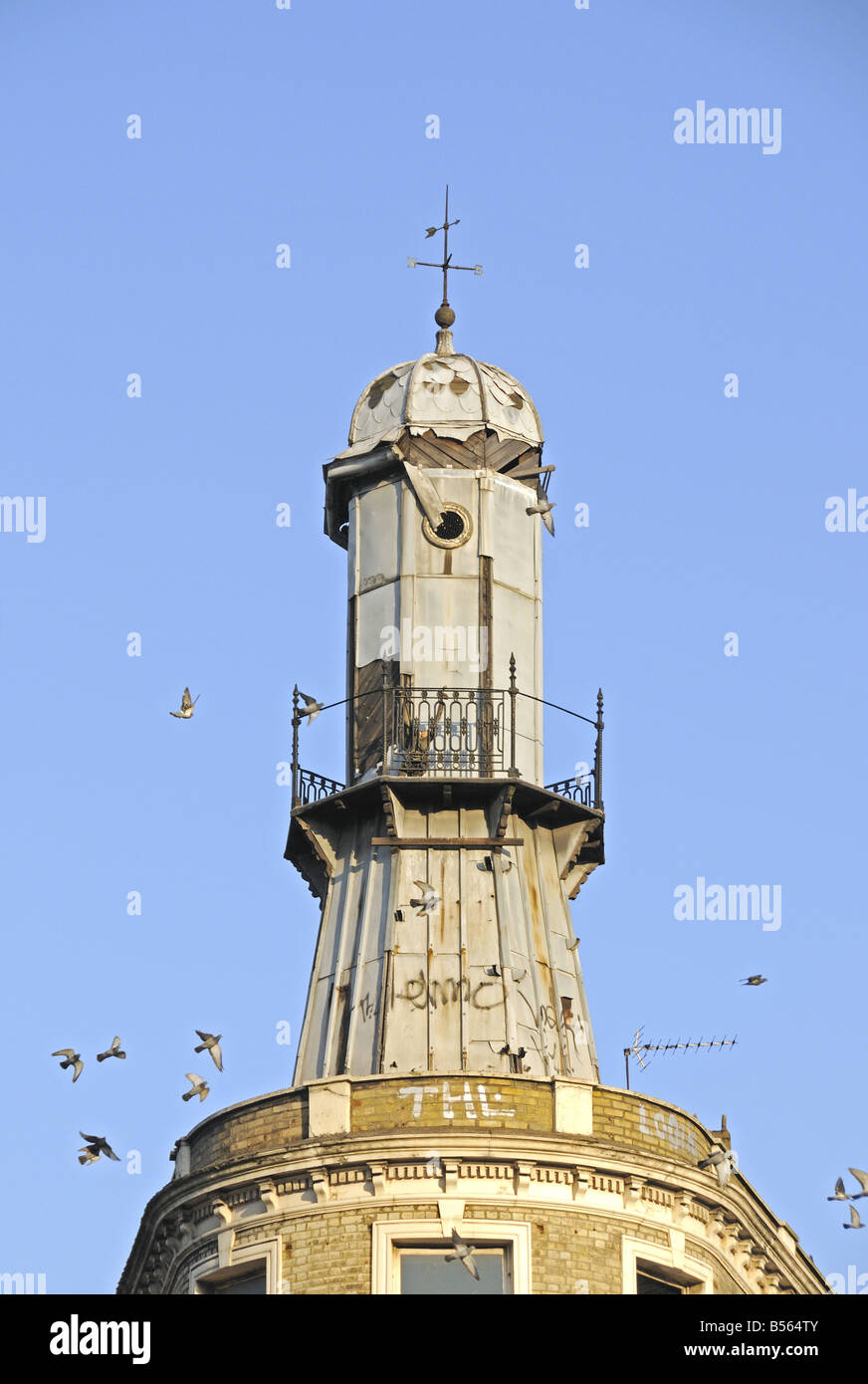 The Oysterhouse Lighthouse Kings Cross London England UK Stock Photo ...