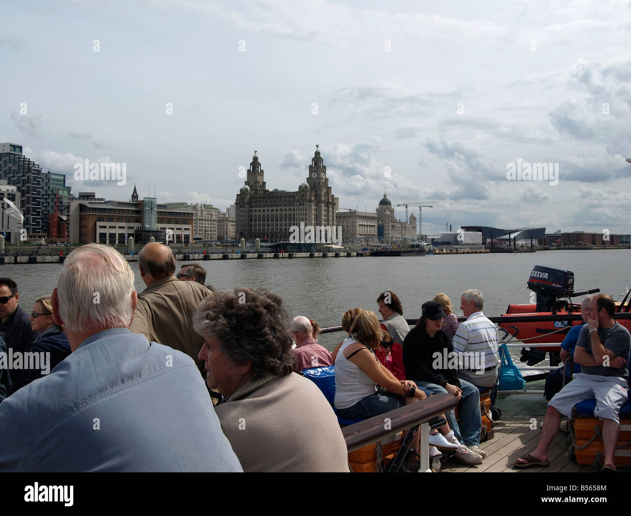 Mersey ferry liverpool hi-res stock photography and images - Alamy