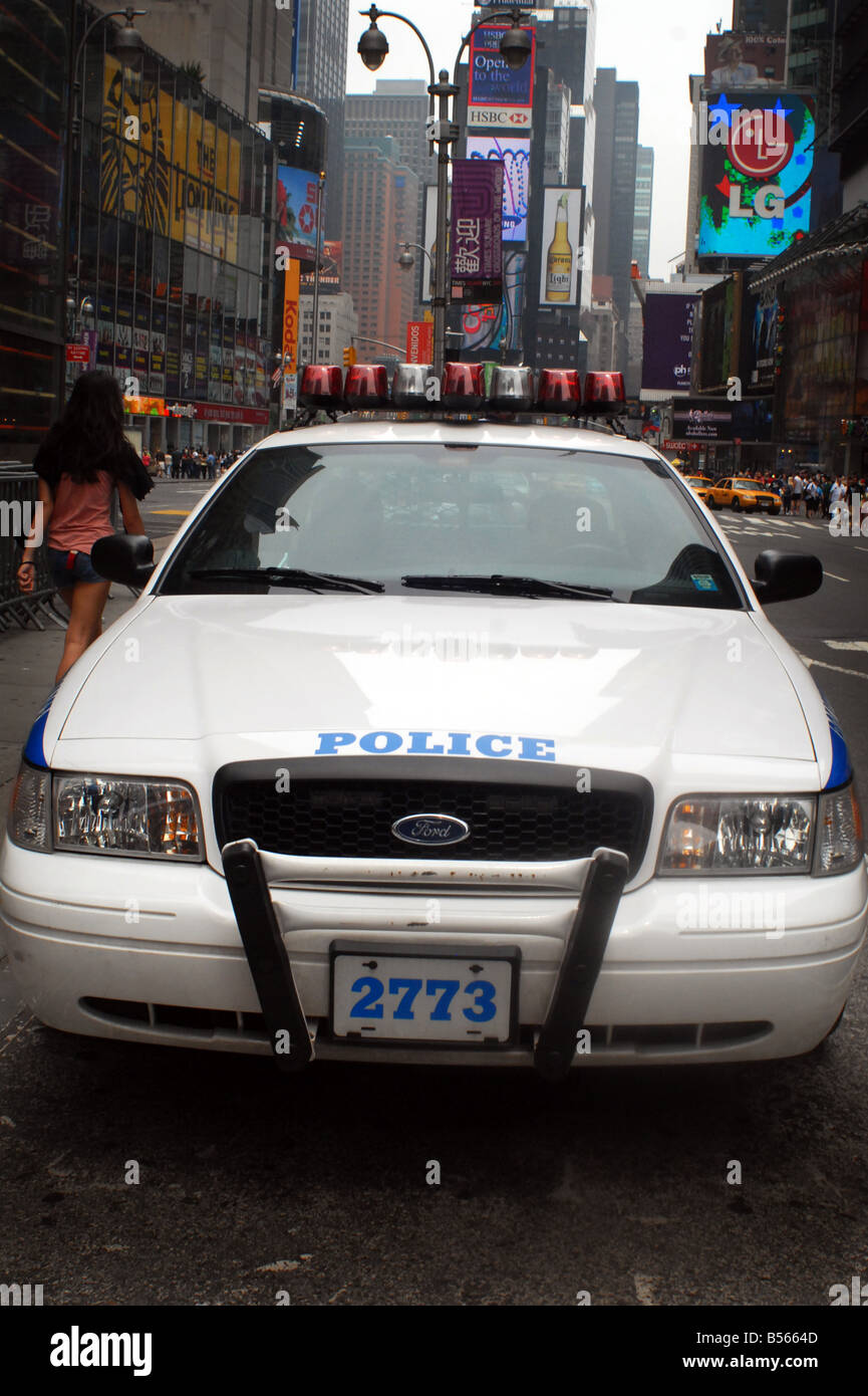 Car of the new york police department hi-res stock photography and ...